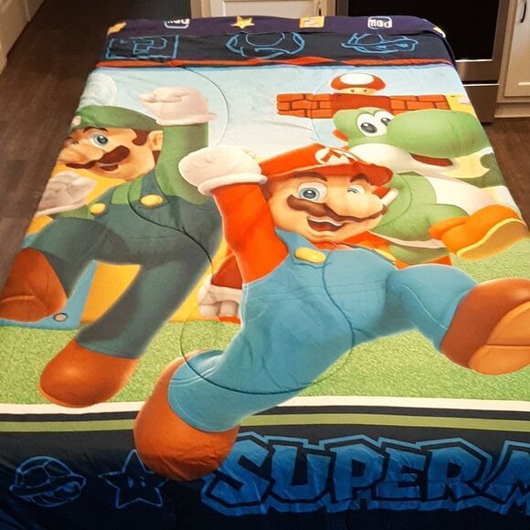 Super Mario Bros | Bedding | Super Mario Brothers Bedspread With Top ...